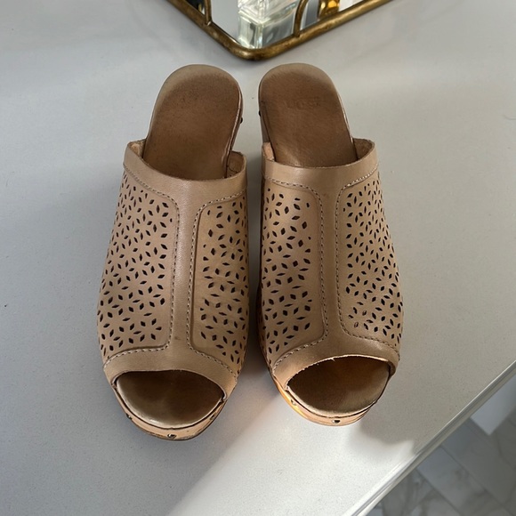 UGG | Shoes | Ugg Laser Cut Leather Clog | Poshmark
